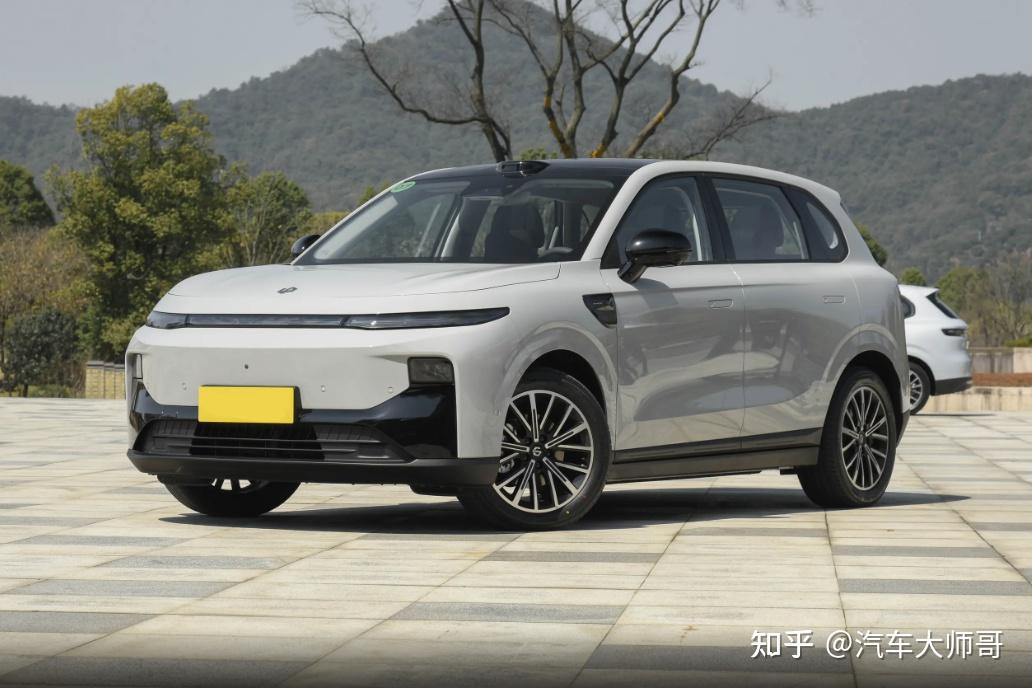 48小时卖超3万台，600km续航+6.8s破百，带你了解零跑B10 - 知乎