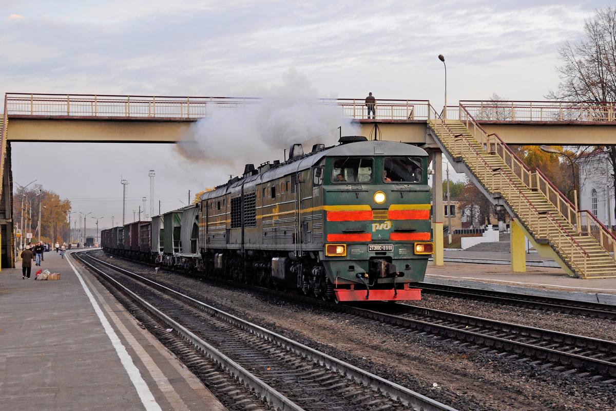 时不时喷黑烟的TE10系列内燃机车 - 知乎