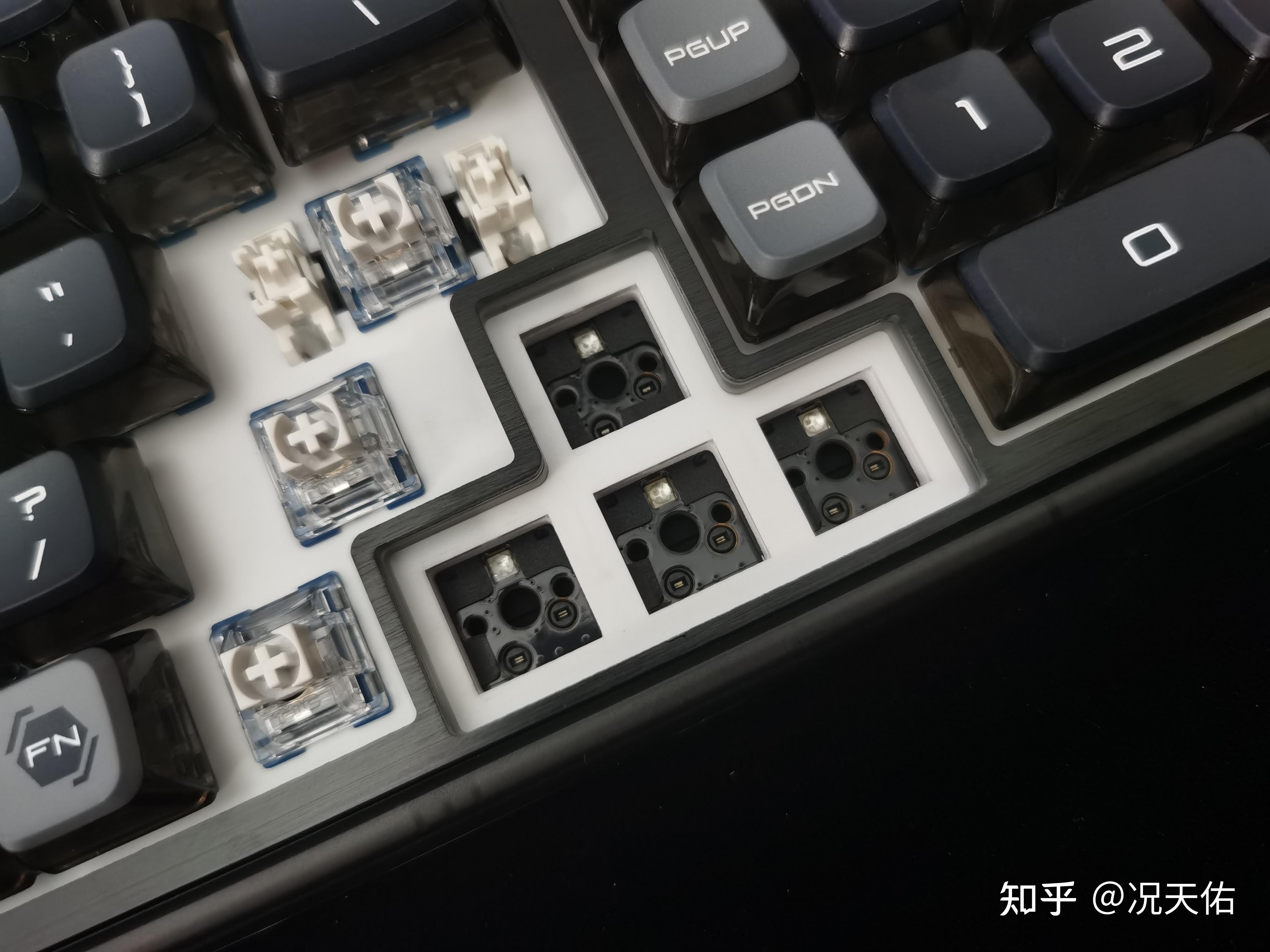 体验一把不一样的键盘具有魔云智控屏显交互系统红魔电竞机械键盘 - 知乎