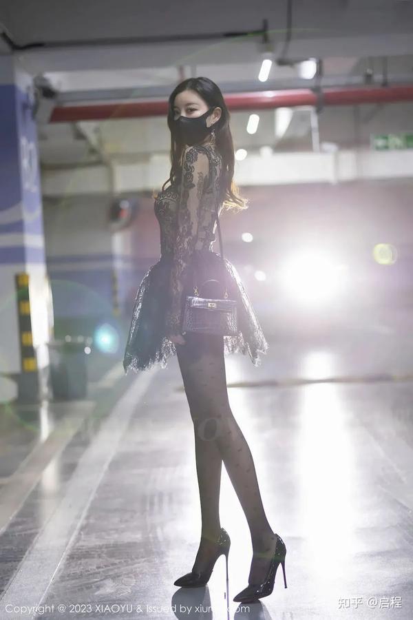 [性感] 女神杨晨晨Yome黑丝蕾丝连衣短裙丰腴身材写真 - 知乎