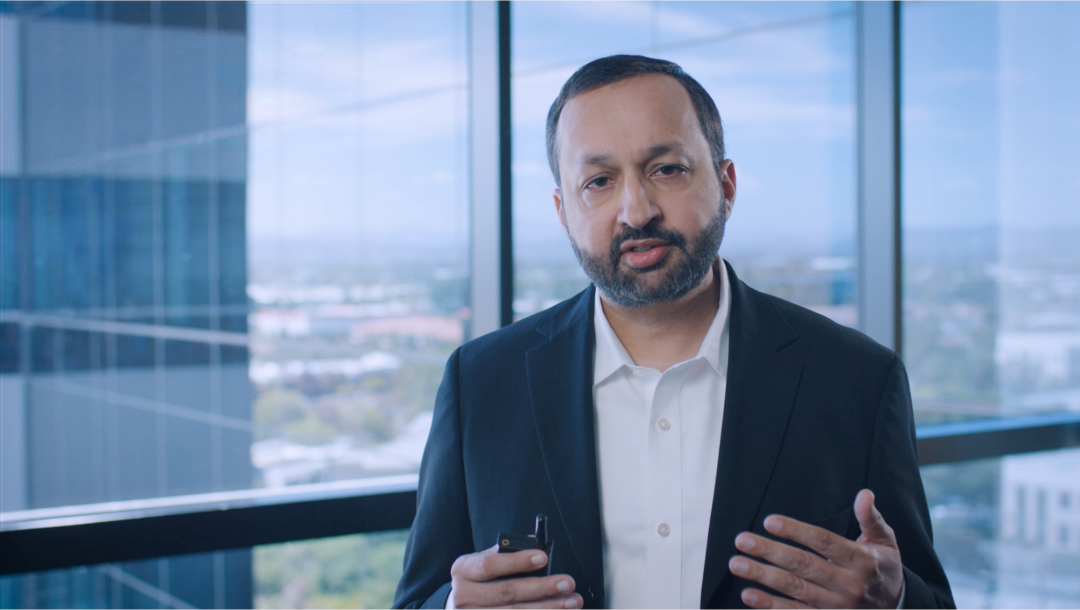 瞄准终端侧，这次高通要用一套“AI组合拳”打天下 - 知乎