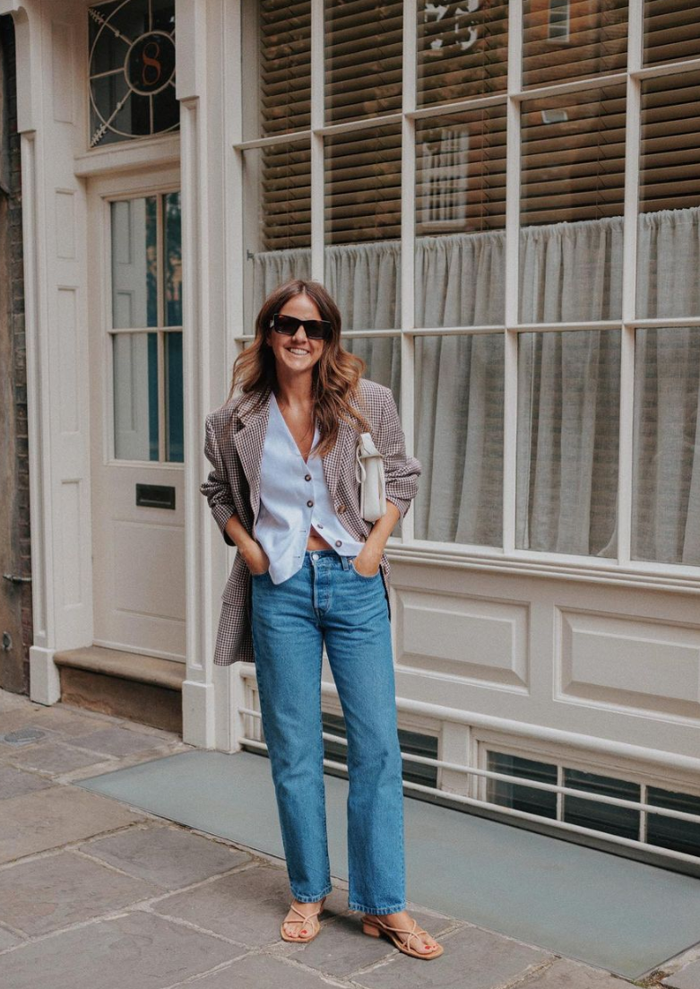 来自博主Kim Turkington的提醒：穿搭这件事，衣服买多不如高效利用！ - 知乎