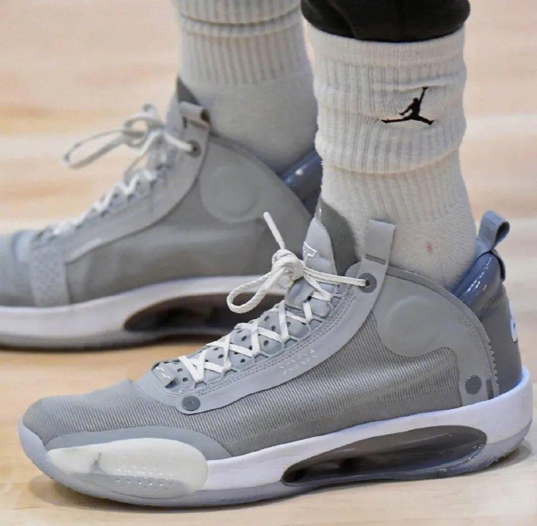 AJ35新细节图引网友争论！这还是顶级实战球鞋吗？ - 知乎