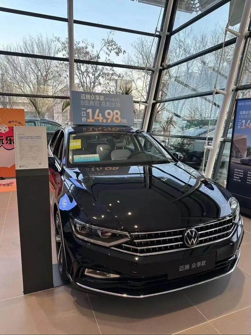 网传2.0T迈腾裸车12.99万？4S店实探：这价格根本不可能！ - 知乎