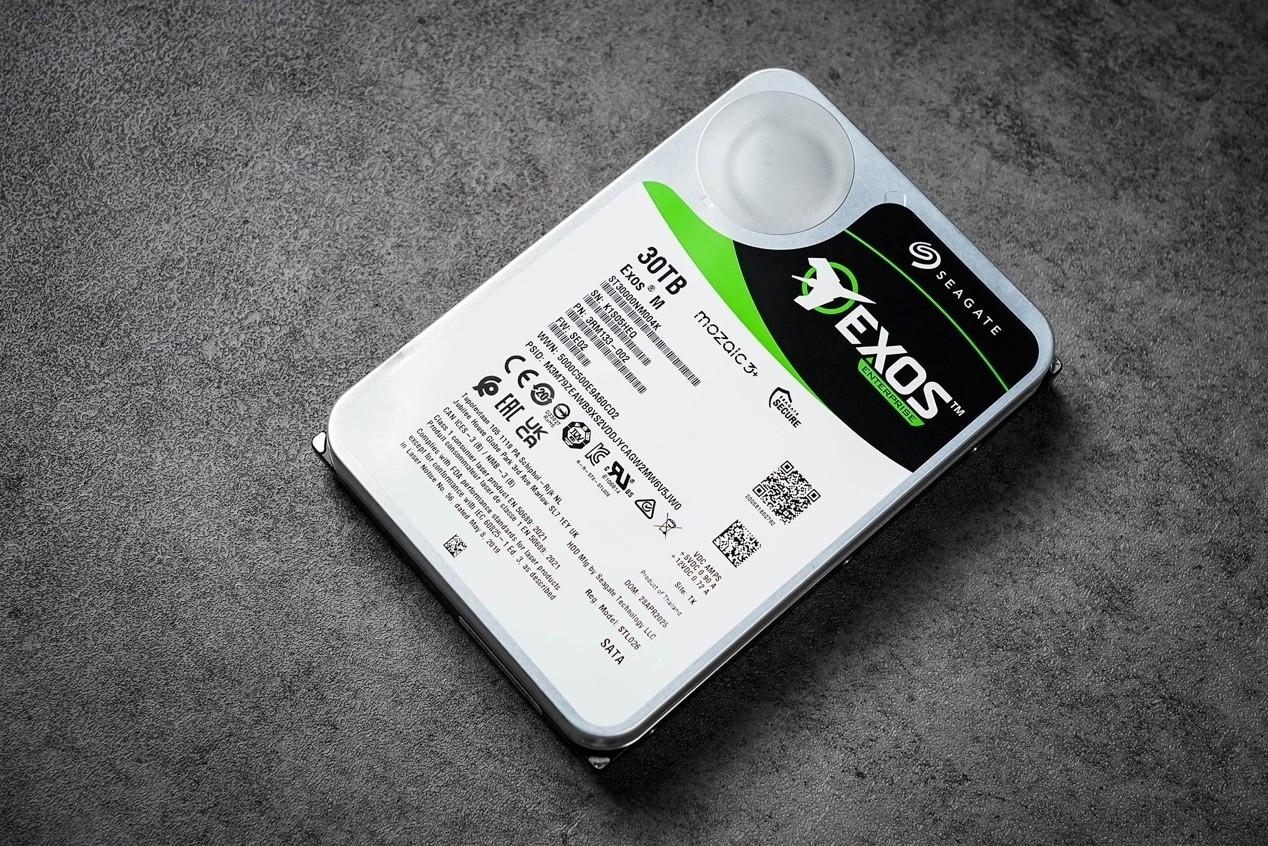 希捷银河Exos M 30TB企业级硬盘评测 无惧AI数据爆发增长 - 知乎