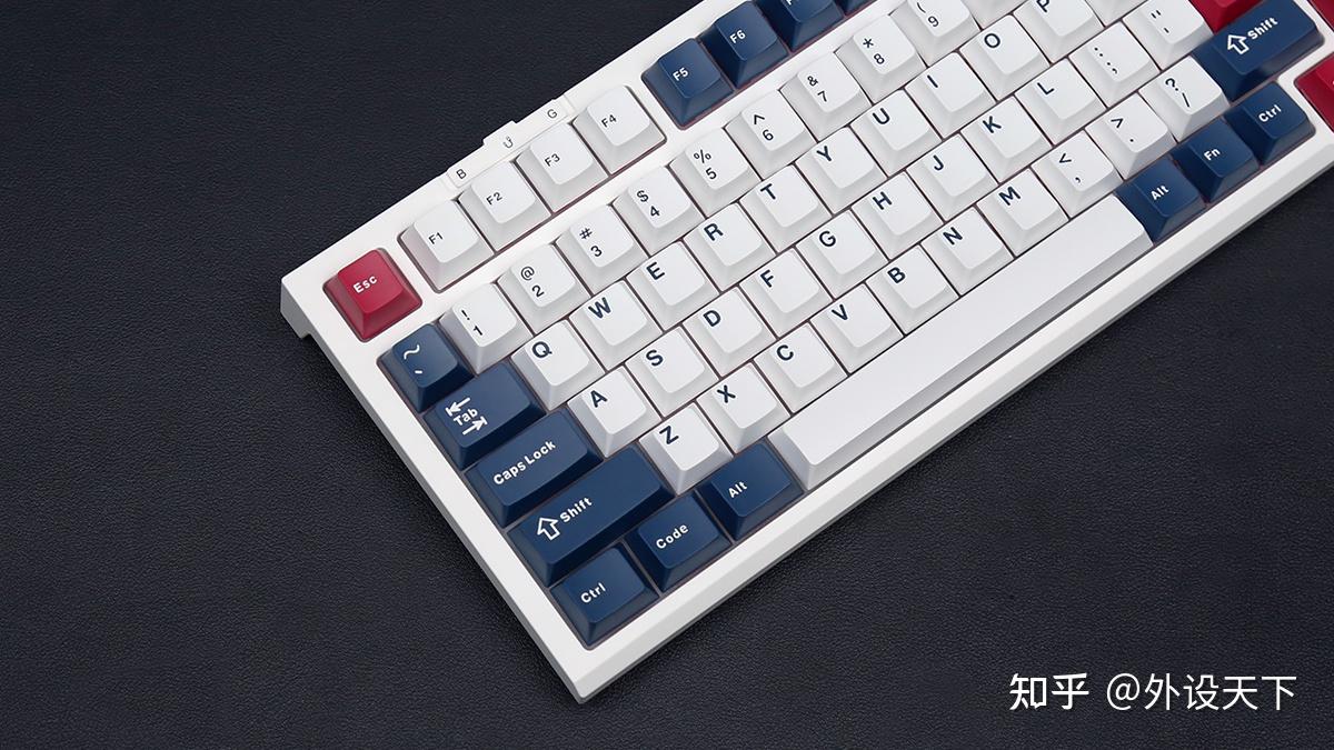一卷到底，HIFI到底，RK R98三模机械键盘评测