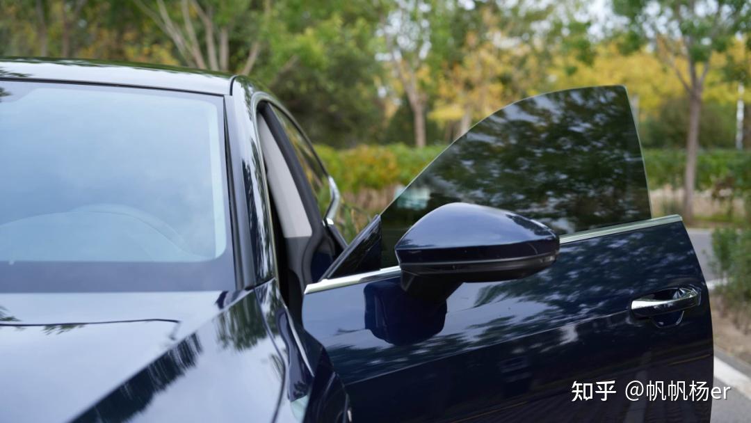 在新与旧对立的时代，奥迪A7L重新定义豪华 - 知乎