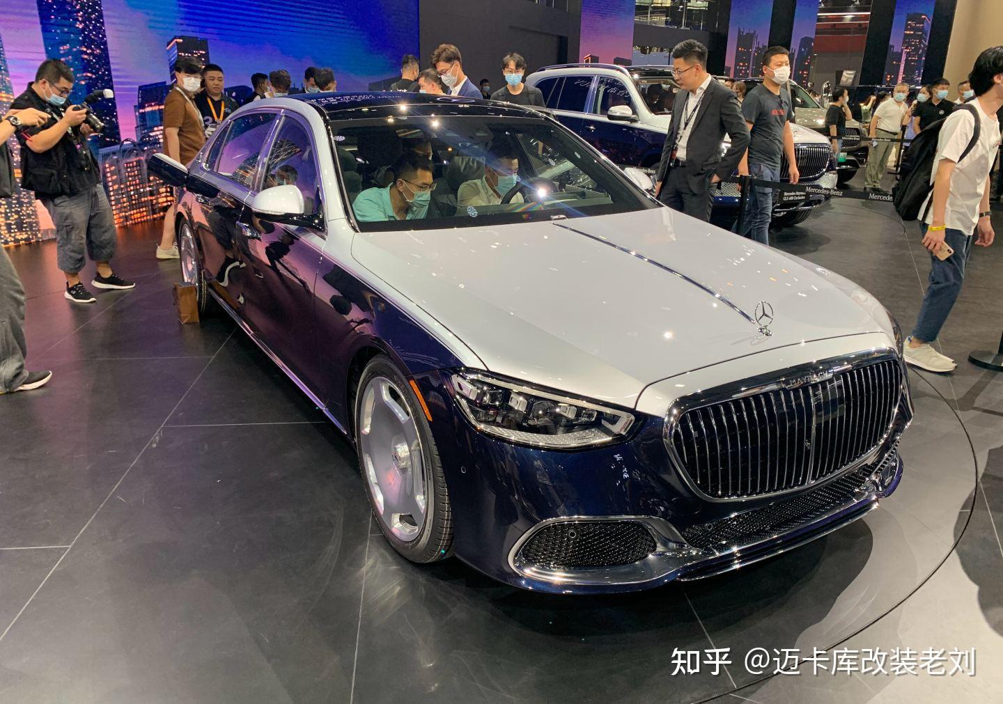 2021/22款迈巴赫S480原厂升级内饰篇之钢琴黑桃木、主动氛围灯、大柏林之声音响、电动后门、五座改四座等 - 知乎