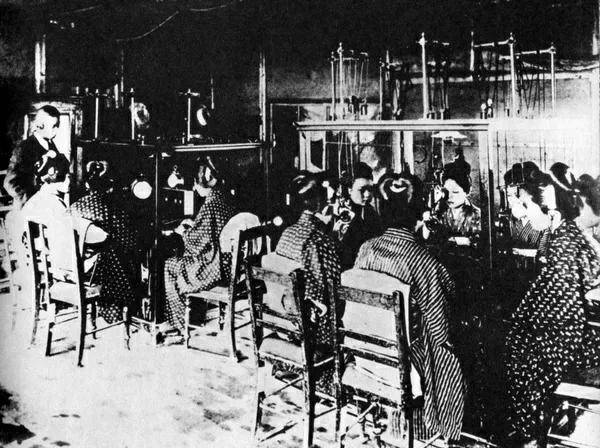 日语知识：莫西莫西（もしもし/moshimoshi）的含义与用途 - 知乎