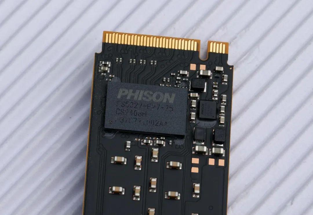 低价就能买到的原厂颗粒SSD——英睿达P310先锋版测试 - 知乎