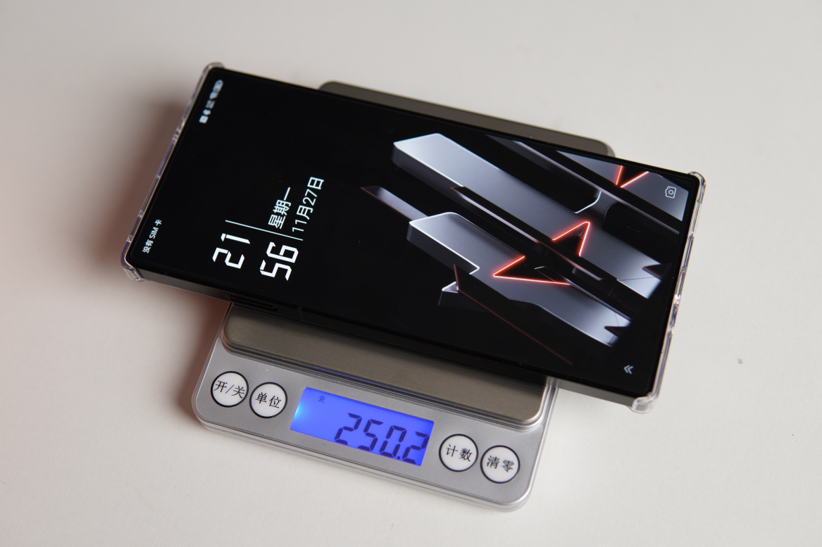 红魔9Pro深度测评（5000字）：无挖孔无凸起/性能粗暴/系统无污染/傻快傻快的，直接鼠标+键盘+显示器玩手游！ - 知乎