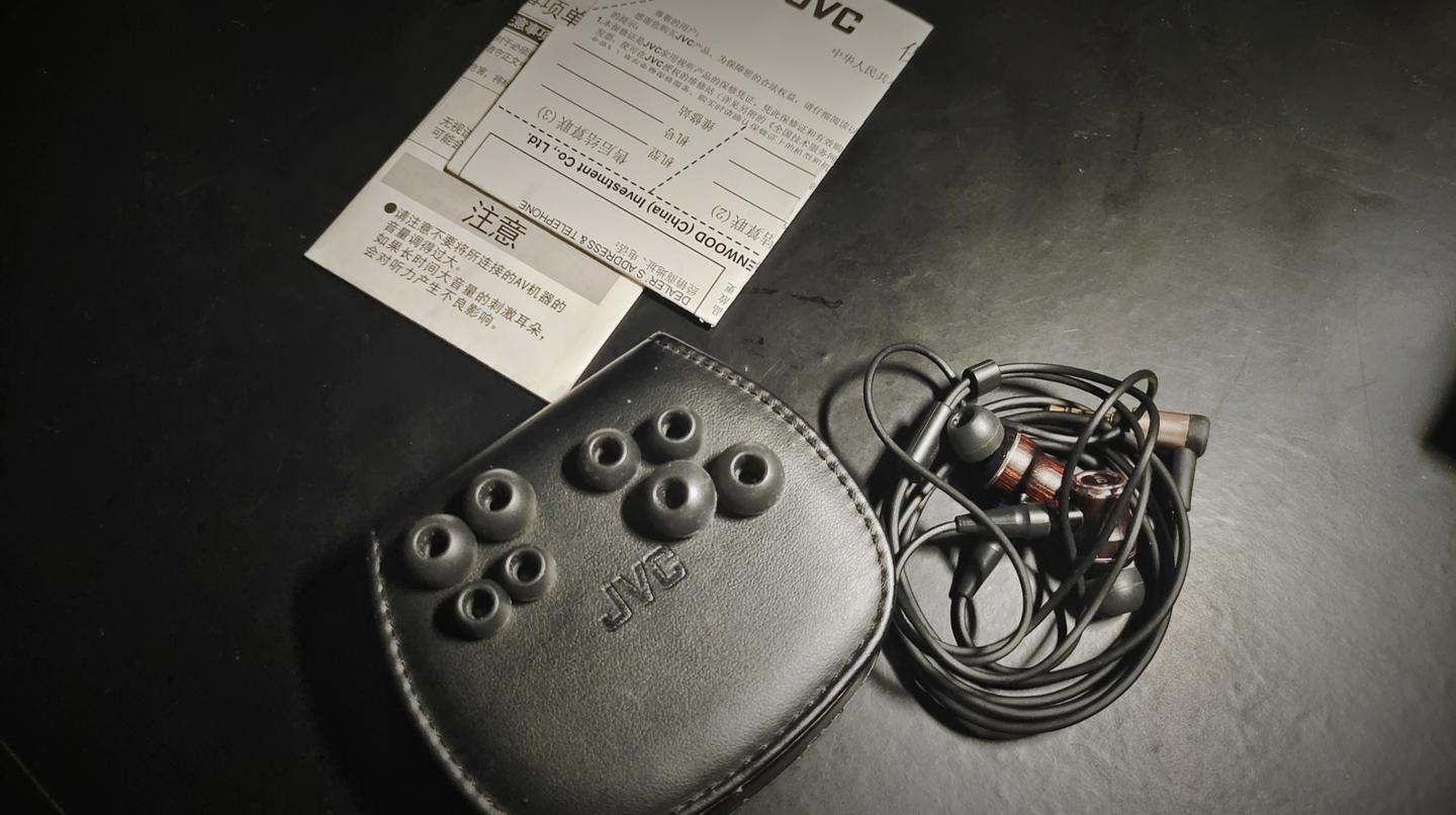 关于JVC FW002... - 知乎