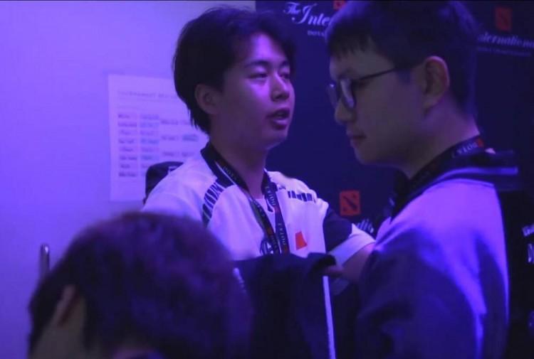 VG_Dy：从五号位到刀塔讲师，勇于开拓的“老干部” - 知乎