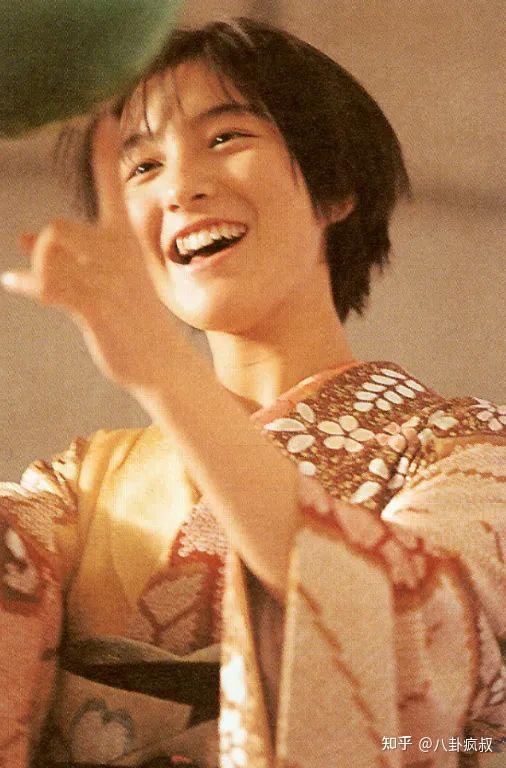 国民女神出轨丑大叔，现场照爆出：比董洁更震撼！ - 知乎