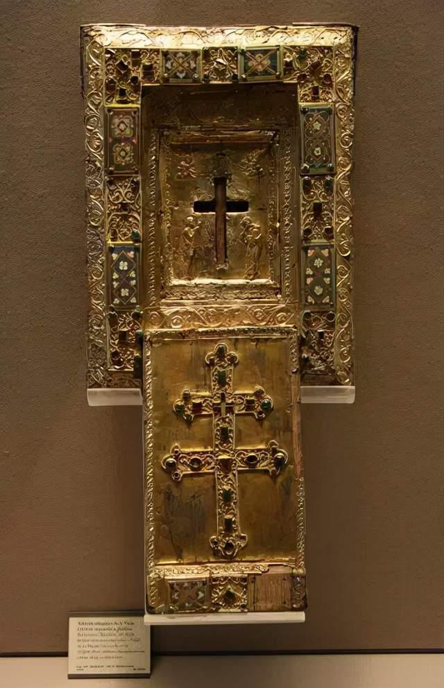 你只知道克罗心是十字架，但十字架真的是个十字吗？ - 知乎