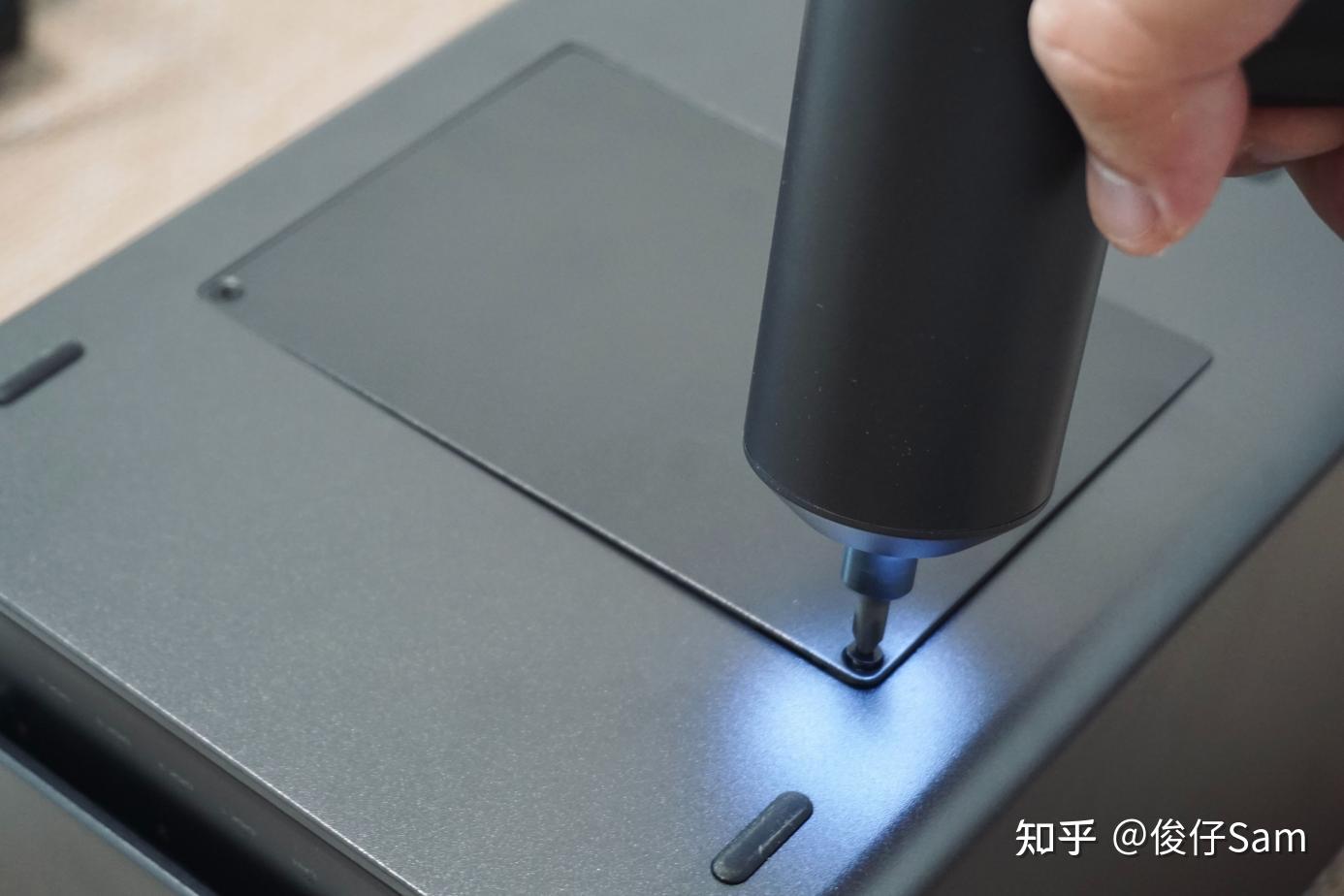 绿联 DX4600 评测：DIY 属性更强，依然易上手 - 知乎