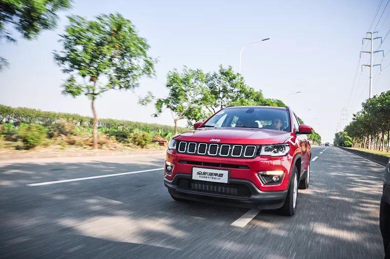 全新Jeep指南者1.4T+9AT+4x4 能否为家用SUV四驱版代言？ - 知乎