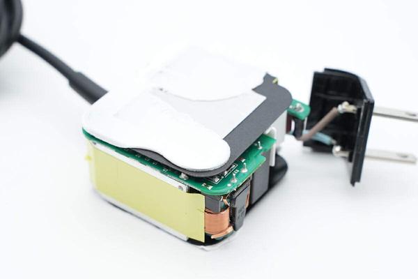 拆解报告：STEAM DECK原装45W USB-C电源适配器W20-045N1A - 知乎