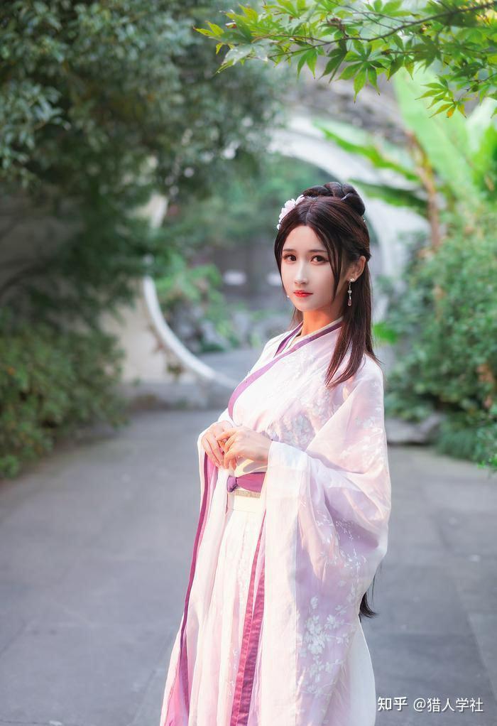 COS：三度_69 cosplay小姐姐美图 cos美女网红写真套图合集 - 知乎