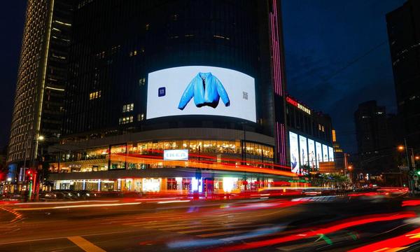 YEEZY GAP x BALENCIAGA 率先曝光！YE 在搞什么名堂？ - 知乎