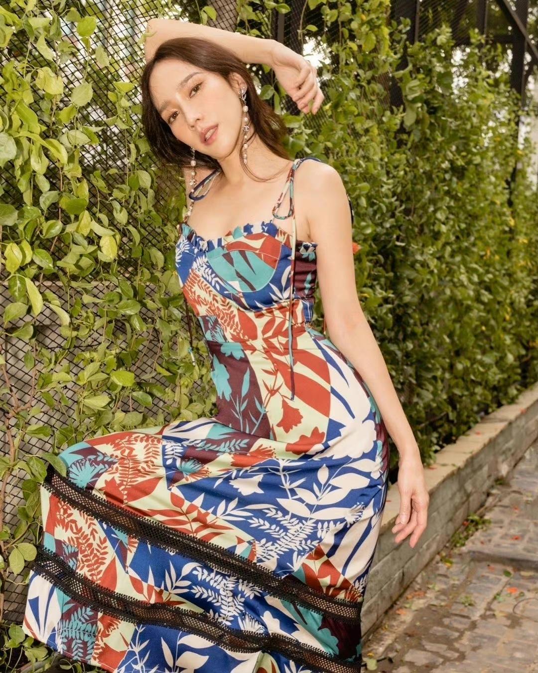 泰国完颜“拽姐”Aump：把日子过成诗歌，把穿搭变成艺术 - 知乎