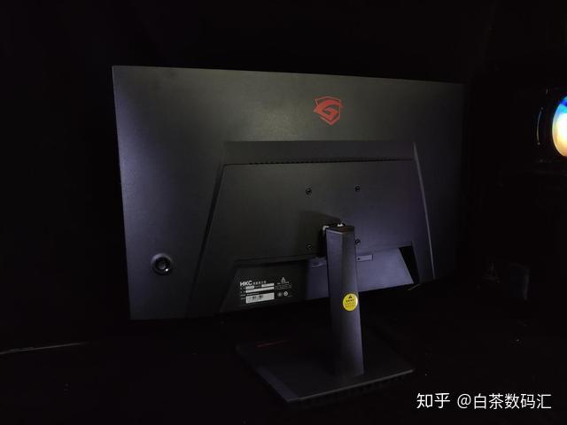 HKC-GF40开箱轻体验：自带物理外挂，千元不到144高刷显示器 - 知乎