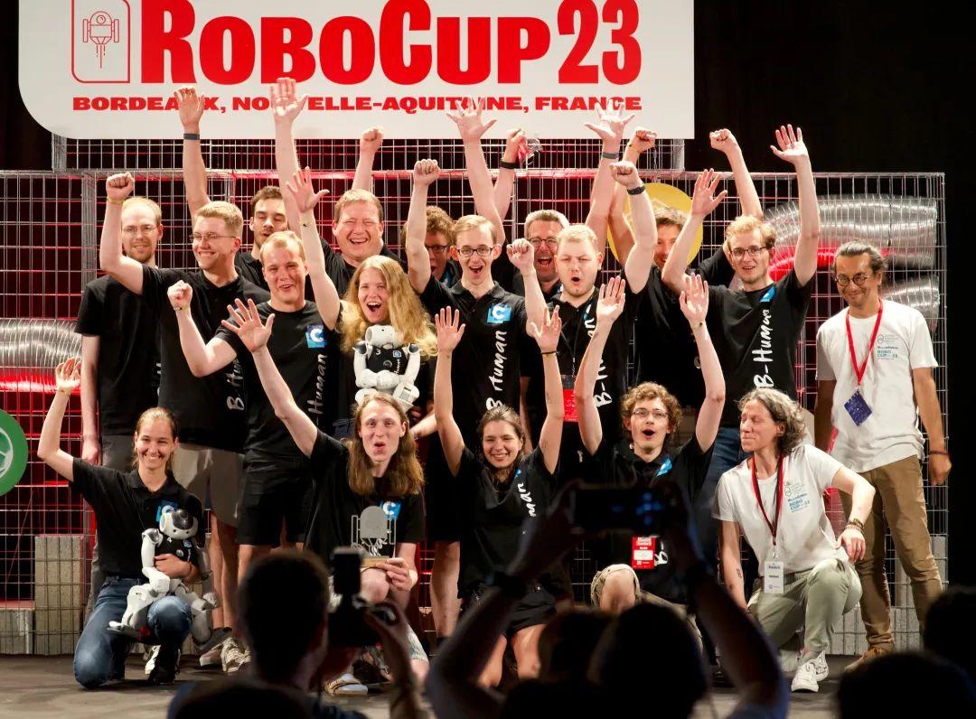【2023 RoboCup】与 Pepper 和 NAO 一起见证科技巅峰 - 知乎