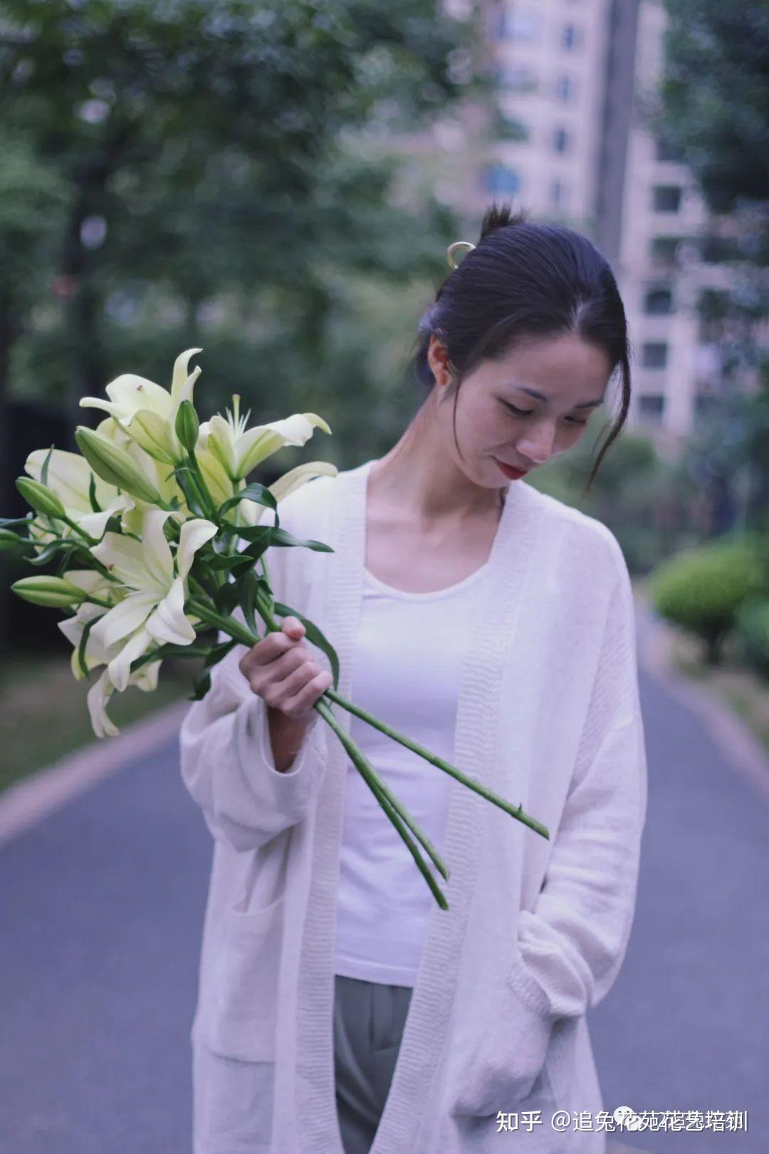 J2学员专访特辑 | Vol 9 纯粹一点、幸运一点、俗气一点 ---- 花得喜花艺工作室 主理人Candy - 知乎