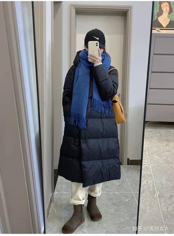黑色长款羽绒服搭配什么裤子和鞋好看 知乎