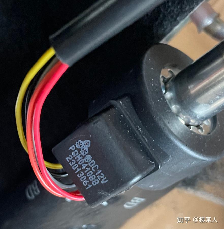 【老猿拆机】小米N1A1 1.5匹到底是几排，三次拆机看真相。对比下第十四次拆华凌N8HE1 1.5匹。 - 知乎