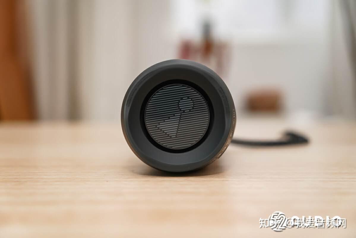 JBL Flip Essential 2便携音箱评测：小身板大声量，可随身带着的好声音 - 知乎