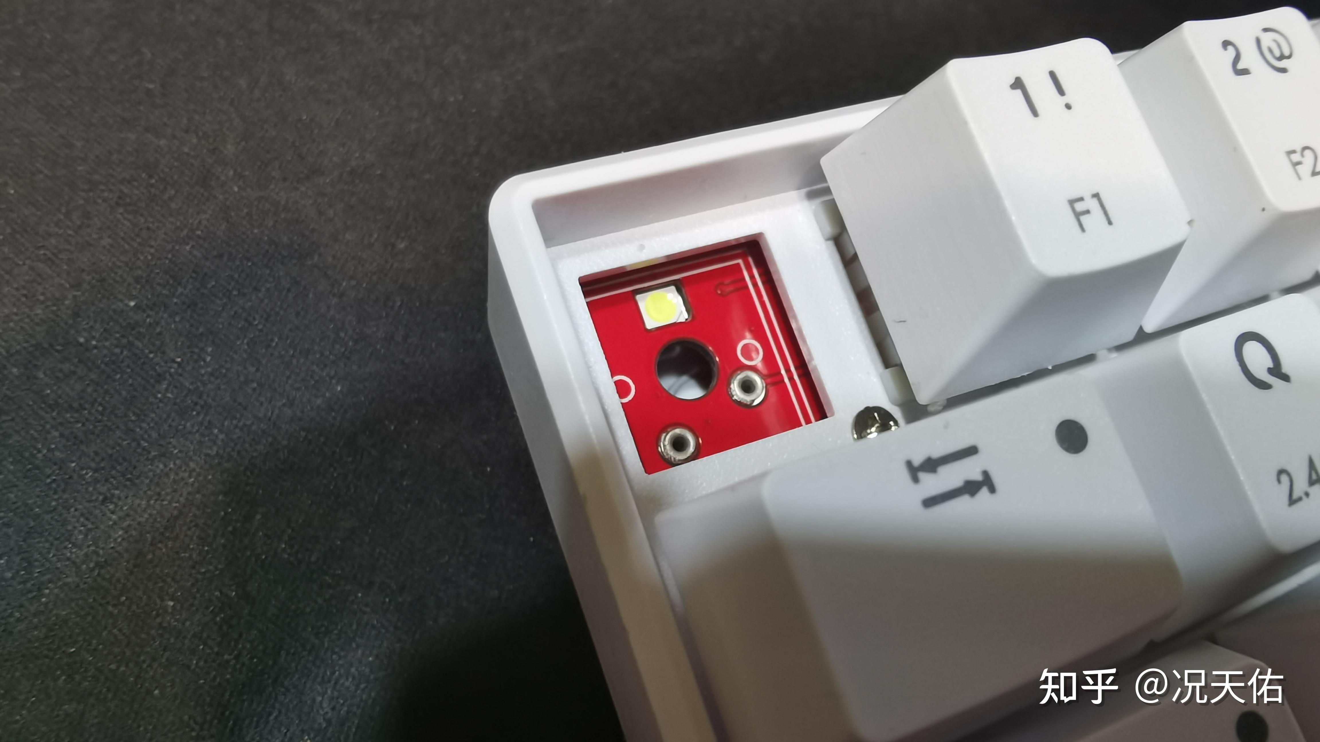 2.4G、蓝牙、有线三模紧凑型61键热插拔机械键盘开箱简晒 - 知乎