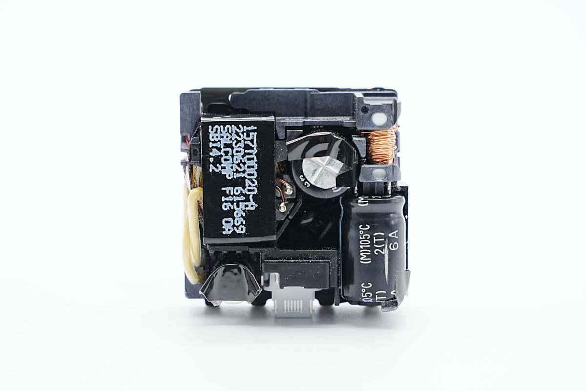 拆解报告：苹果iPhone 14原装20W快充充电器A2244 - 知乎