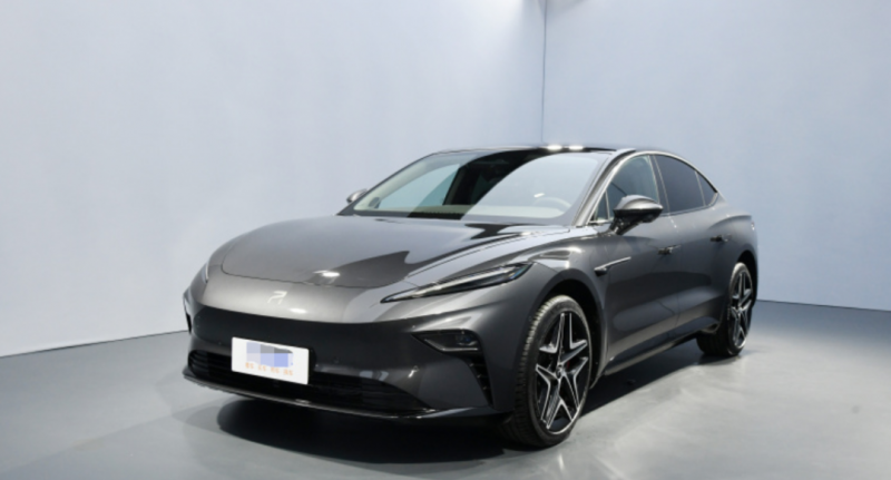 飞凡F7电动豪车新选择，集双层隔音、3.7S百公里加速与666Km续航于一身 - 知乎