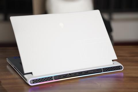 【用金钱堆砌出的顶级游戏本】——Alienware x17 R1性能篇 - 知乎