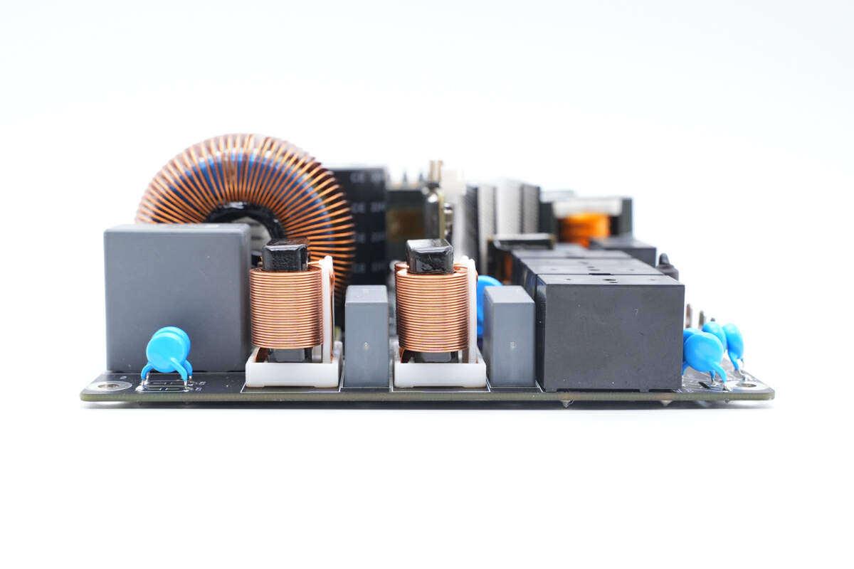 支持48V锂电池组恒压恒流充电，麦格米特2200W双向逆变方案解析 - 知乎