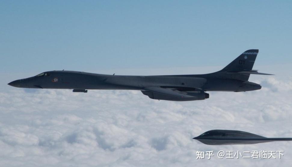 B2轰炸机到底有多大？看看旁边的B52和B1B就知道了 - 知乎