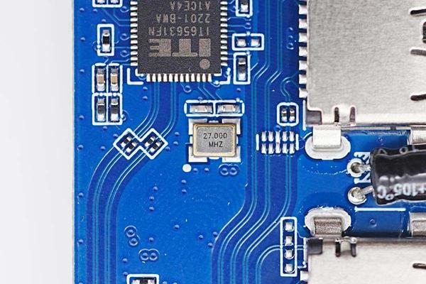 拆解报告：UGREEN绿联USB-C五合一转换器 - 知乎