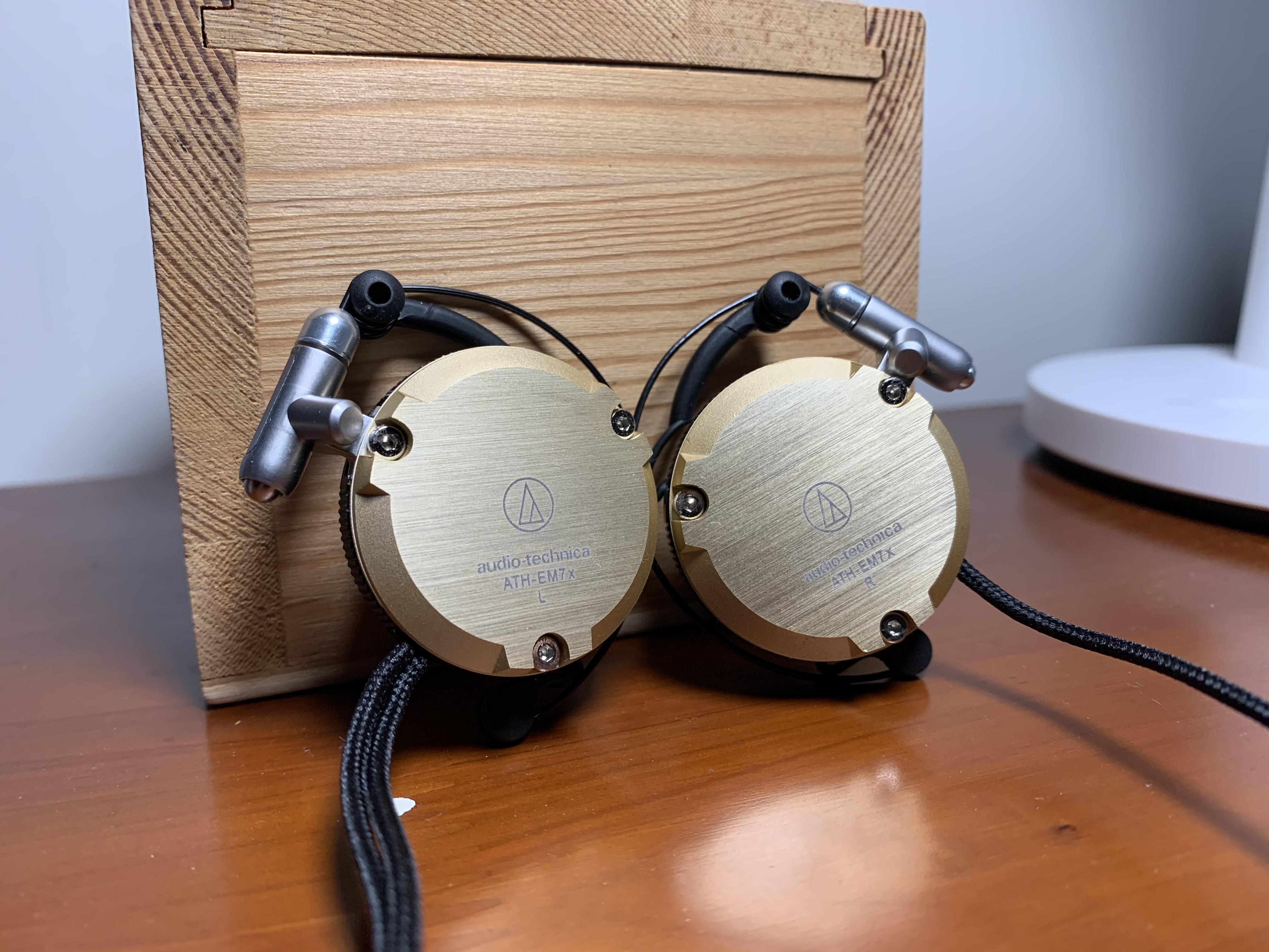 【Low-Fi随聊第159期】铁三角Audiotechnica ATH-EM7x耳挂式耳机简评 - 知乎