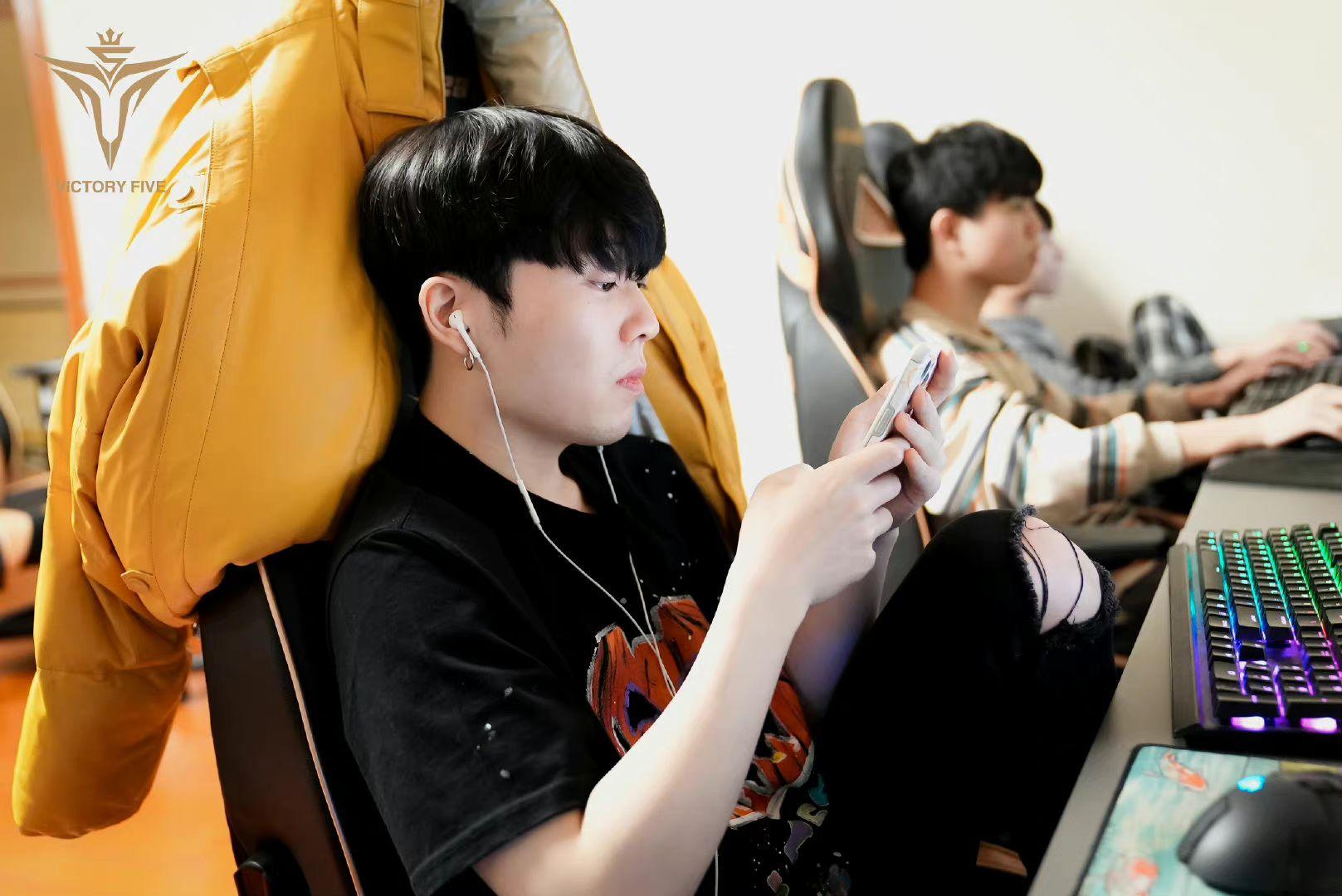 2022LPL春季赛常规赛 WBG 2：1 V5 ，LOL-LPL：SofM挺进破坏者劫秀翻全场，WBG让一追二2-1击败V5 - 知乎