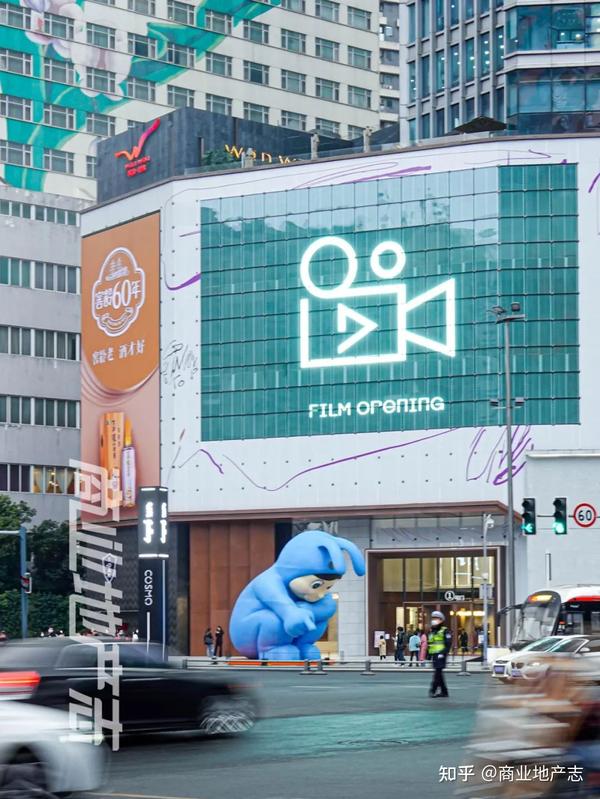 很「独」的COSMO成都，真的很「毒」 - 知乎