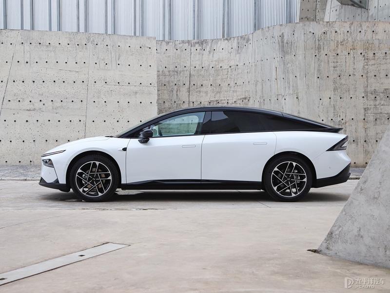 售18.68万起 小鹏P7+上市 全系标配高阶智驾 续航最高710km - 知乎