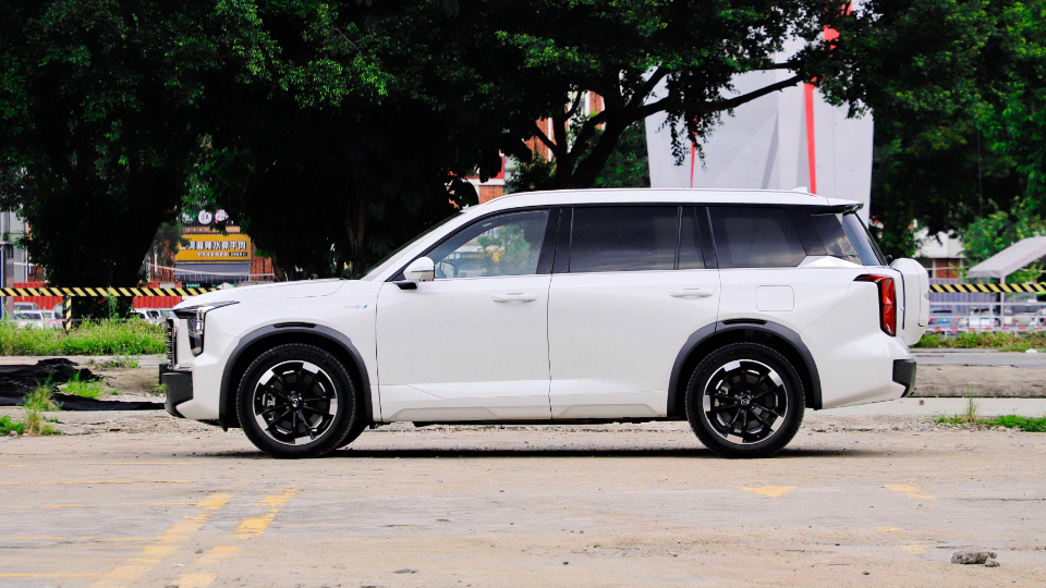 理想L8平替，传祺ES9车价便宜10万，养车能省6千/年？ - 知乎