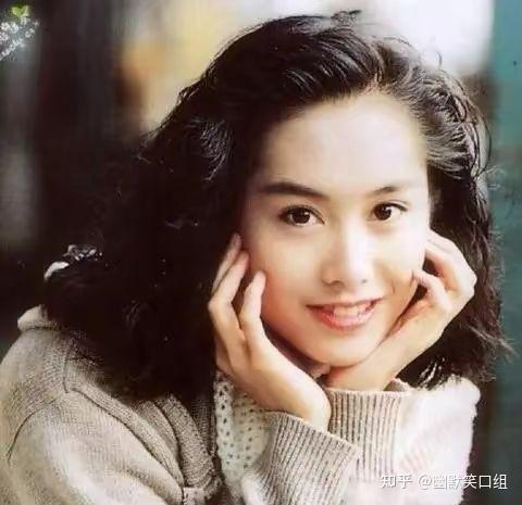 52岁朱茵现状曝光：住深山残屋，开97年破车！！！ - 知乎