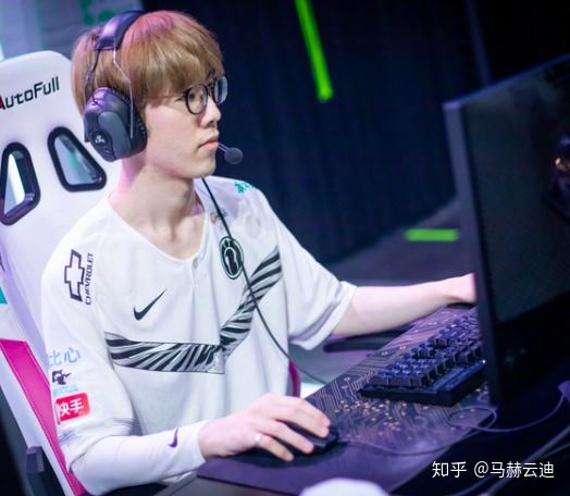 LPL职业选手外设大盘点，shy哥百元鼠标照样Carry，Doinb外设最贵！UZI被称神的装备 - 知乎