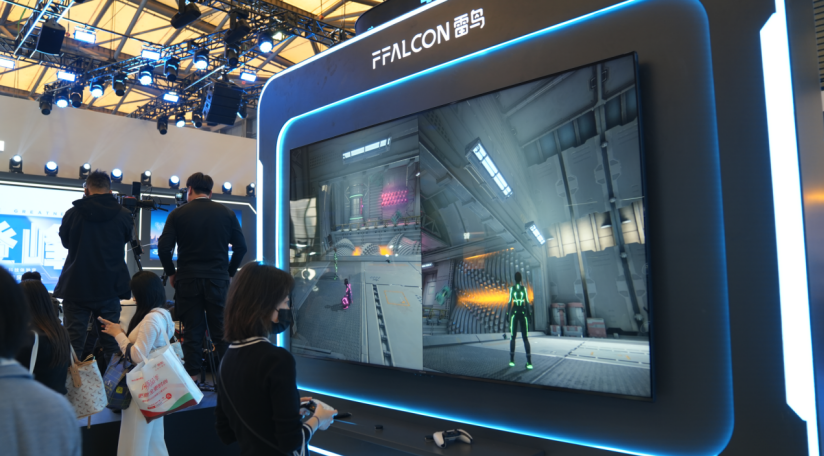 雷鸟重磅新品闪耀AWE2025，许昕空降体验雷鸟32U8显示器 - 知乎