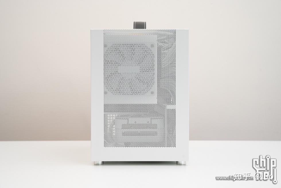 自带提手的MATX小钢炮，闪鳞 G350 + 铭瑄 终结者 B850M + 影驰 5080 金属大师 装机 - 知乎