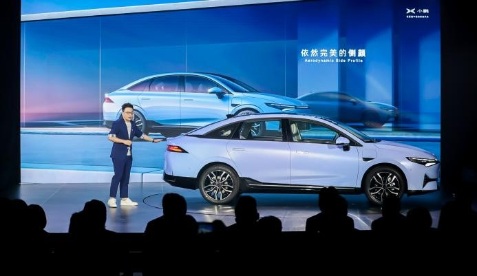 小鹏P5上的私人影院，同款极米New Z6X了解一下？ - 知乎