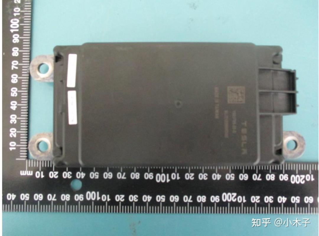 特斯拉最新HW4.0中央计算模块解析 - 知乎