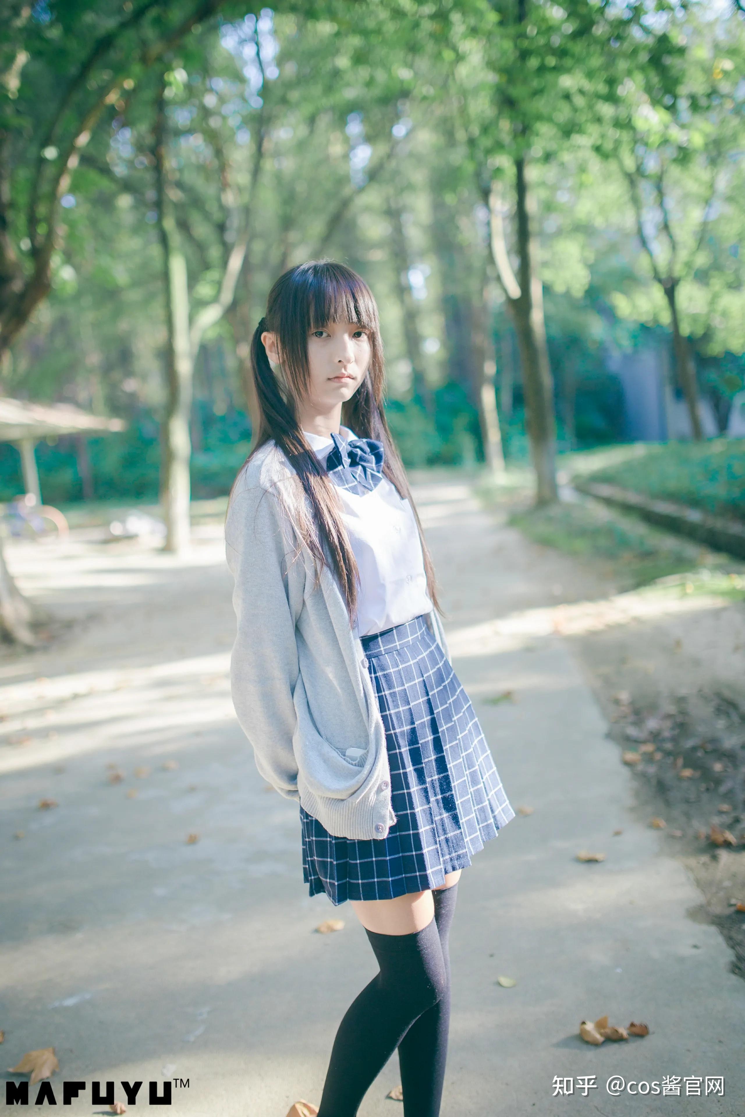 「神楽坂真冬」旧图 - JK系列1 - 知乎